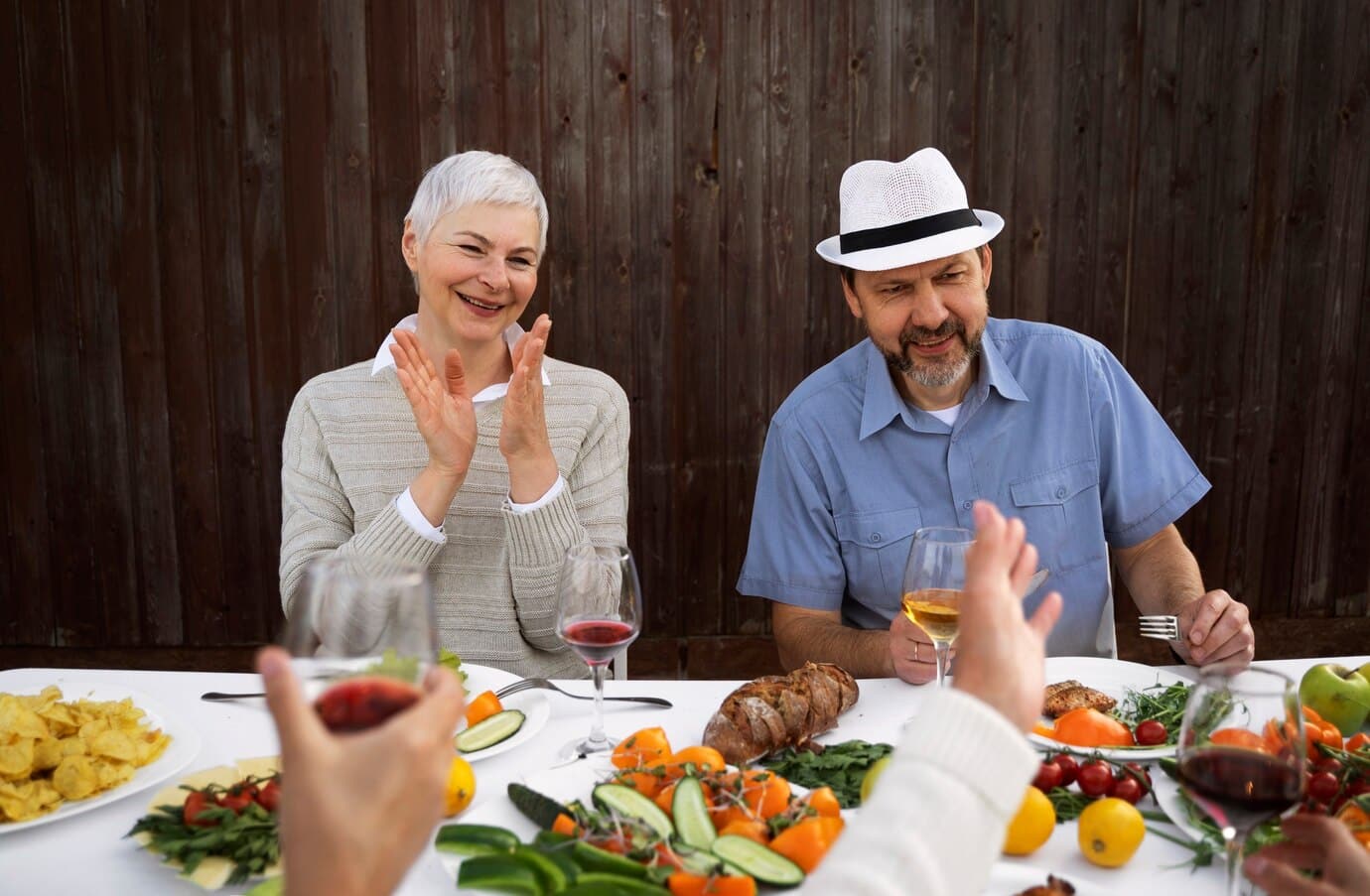 The Importance of Social Dining Experiences in Assisted Living ...