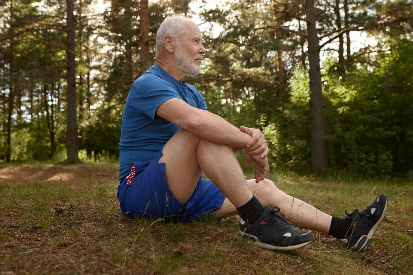 Understanding Weak Legs in Elderly Adults: Causes, Risks